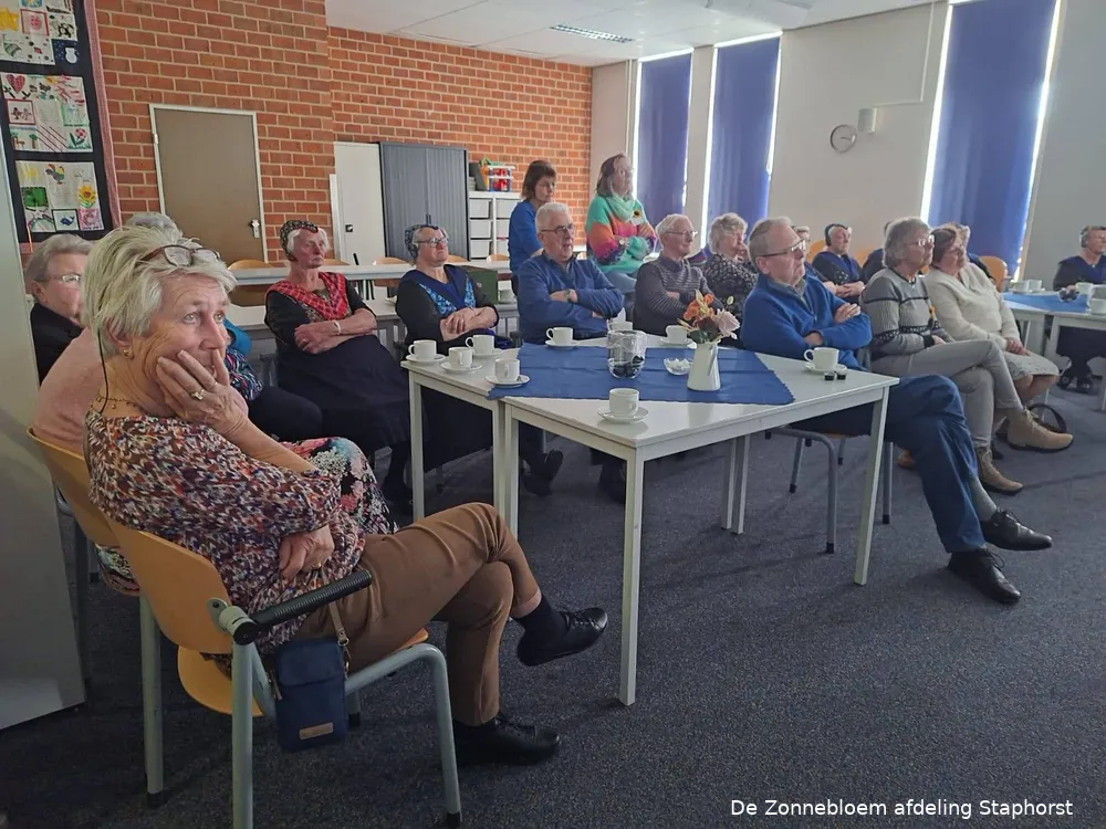 Gezellige middag De Zonnebloem met thema `Insecten`